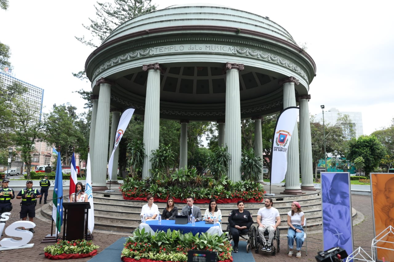 Alcalde de San José anuncia mariscal del Festival de la Luz - Diario Extra