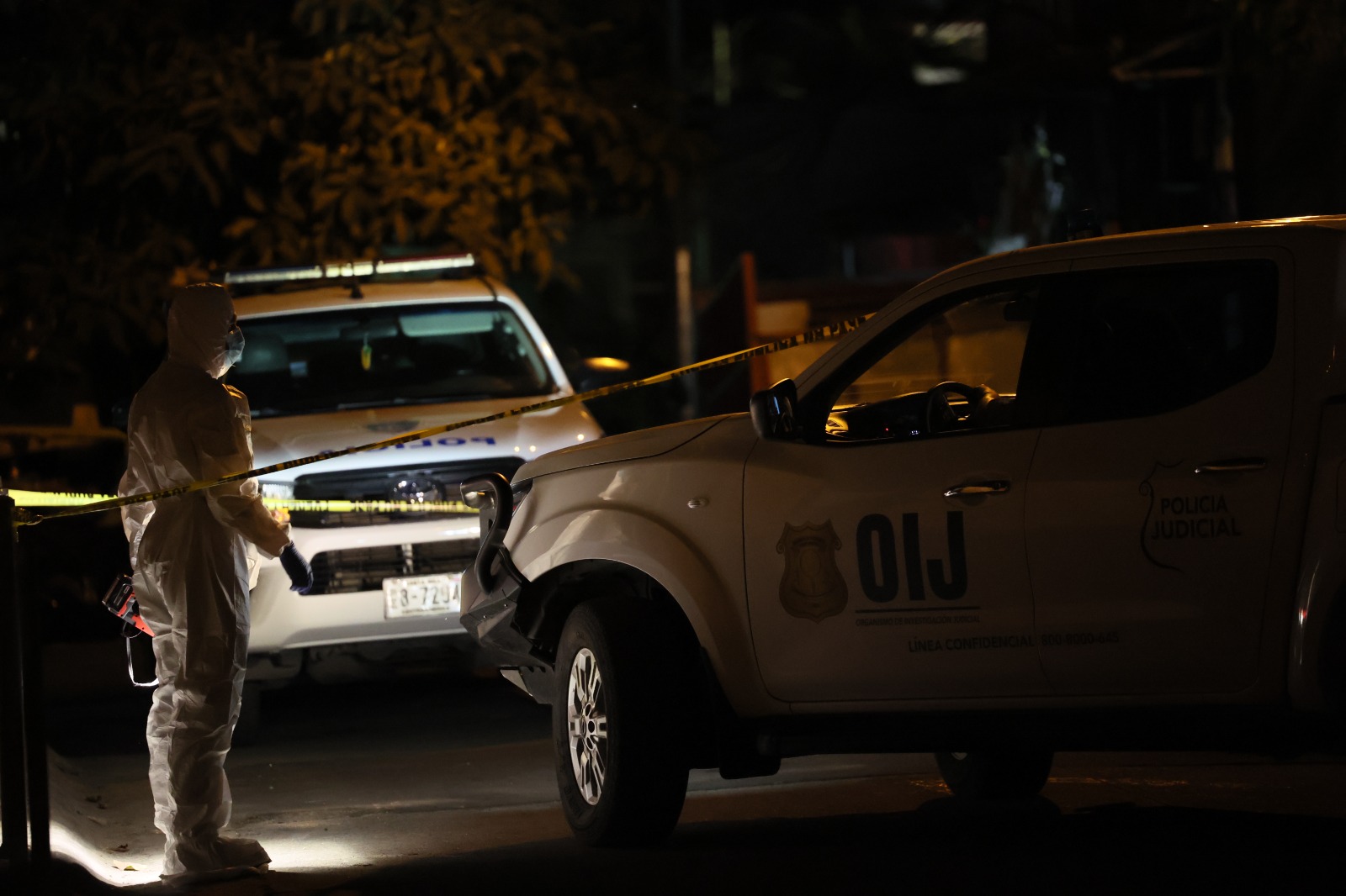 Tres sujetos disparan contra vehículo del OIJ en Alajuela