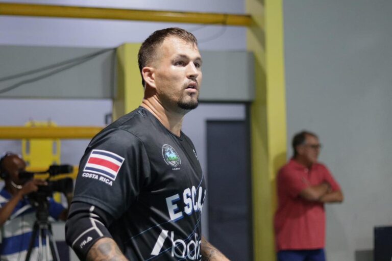 Baloncesto tico de luto tras muerte de Daniel Powell