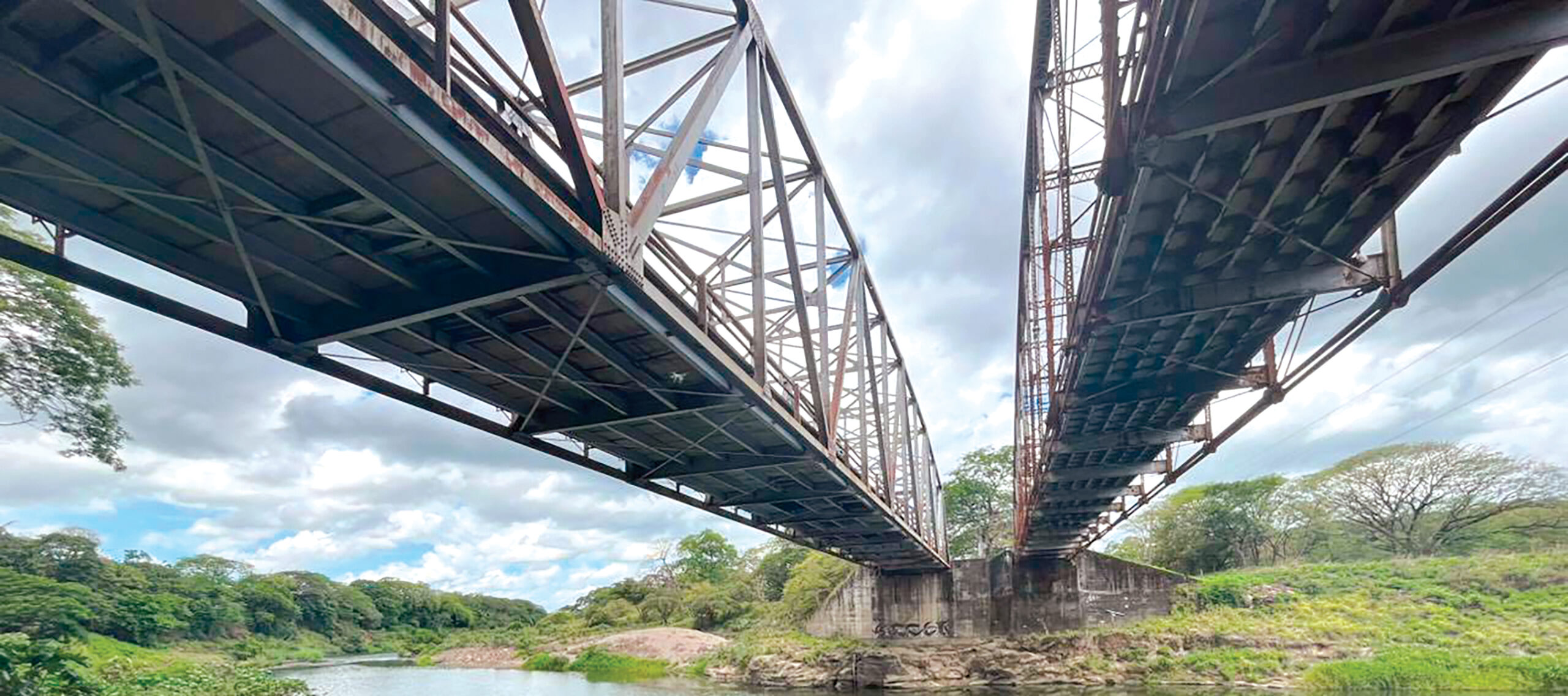 Reabren puente sobre el río Tempisque