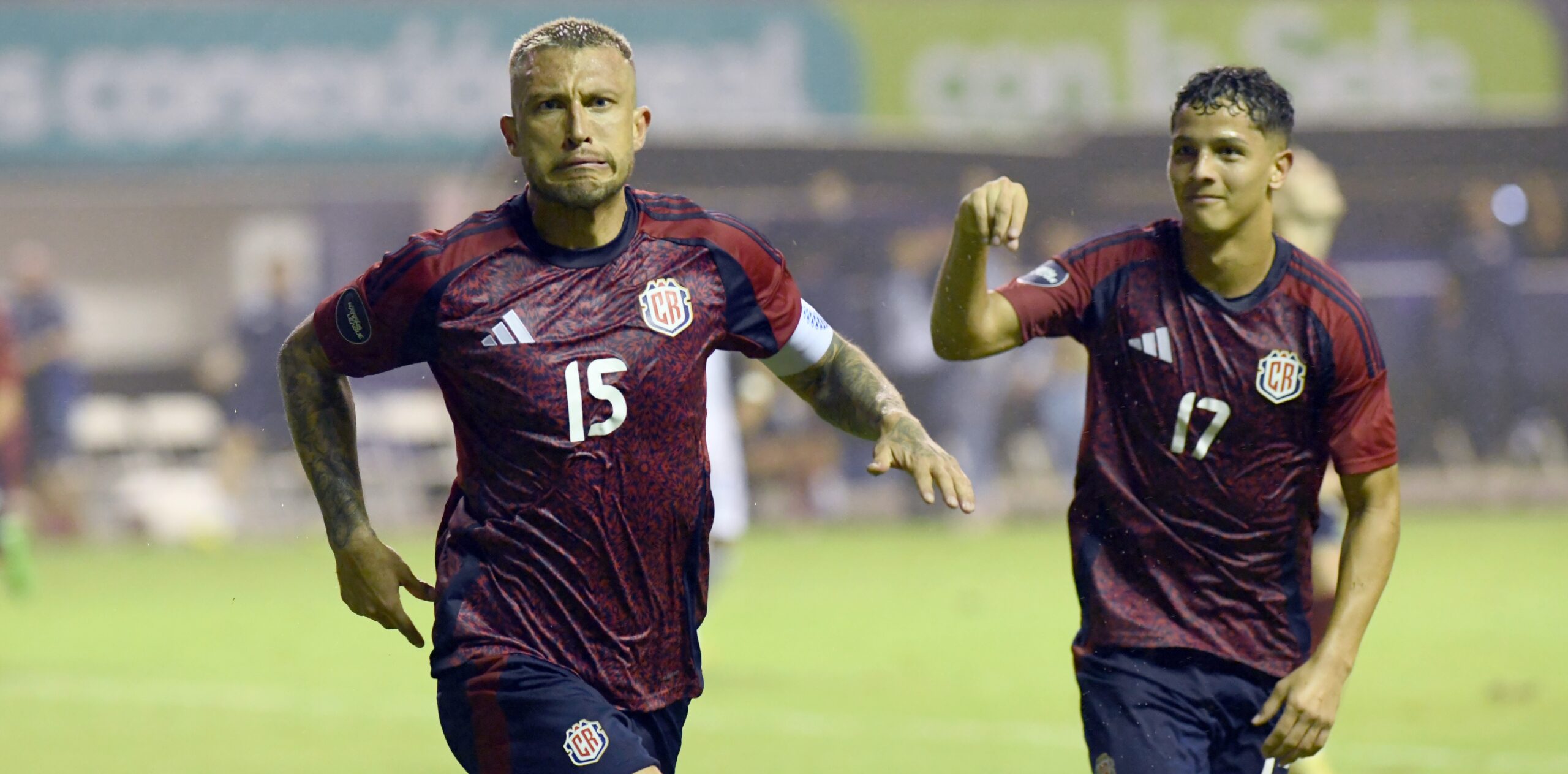 Francisco Calvo discute con la prensa tica