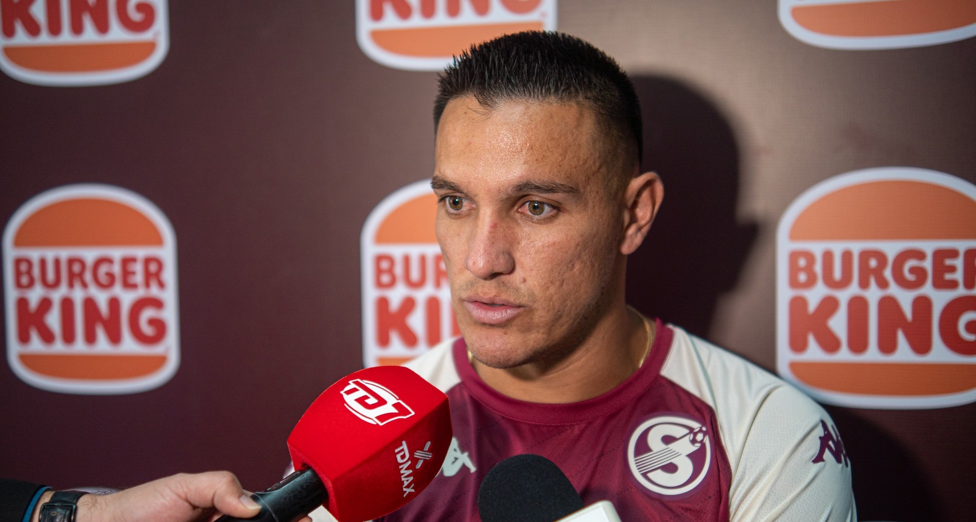 David Guzmán sale llorando y se espera lo peor