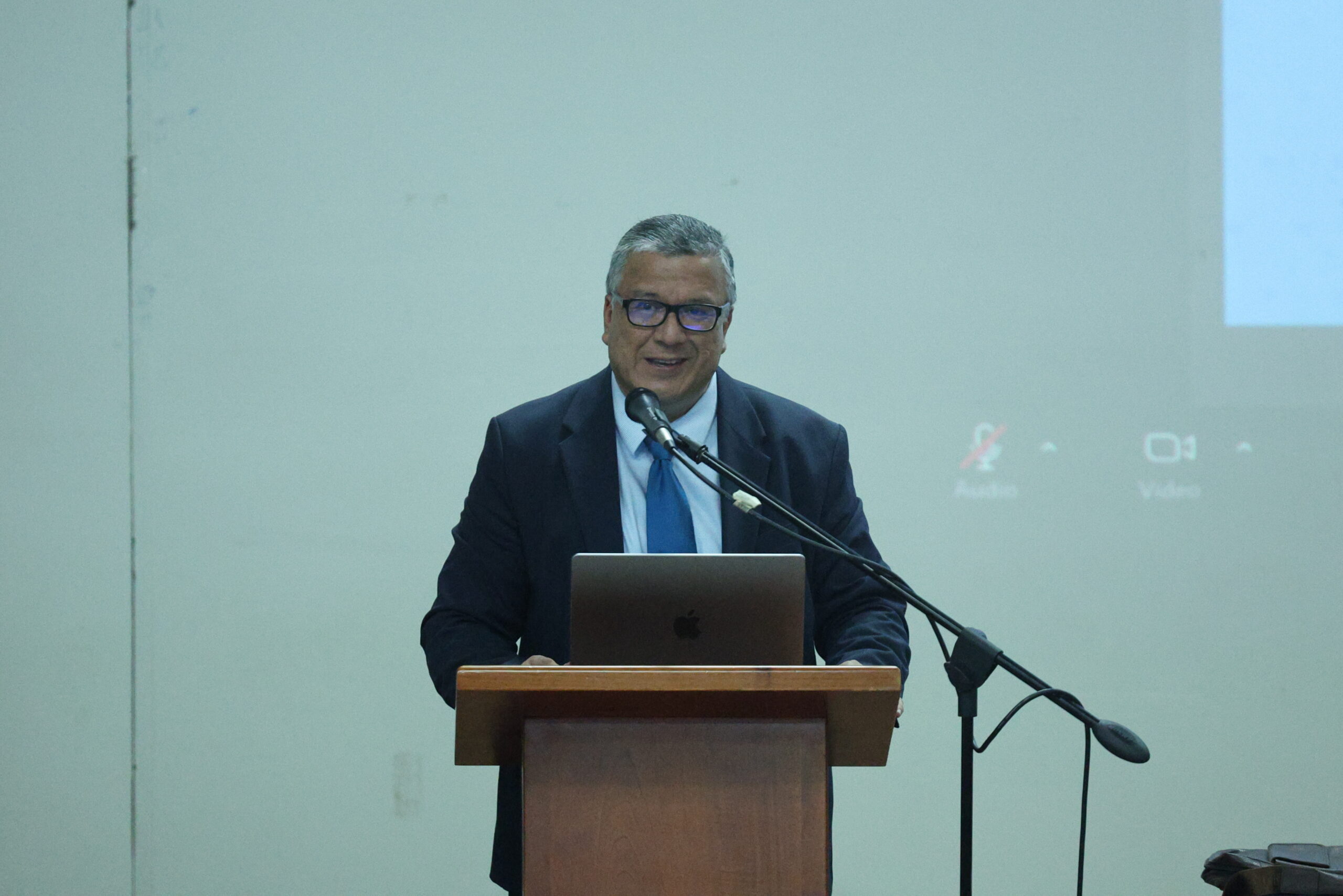 Rector UCR sobre denuncia de Fiscalía: "Soy completamente inocente"