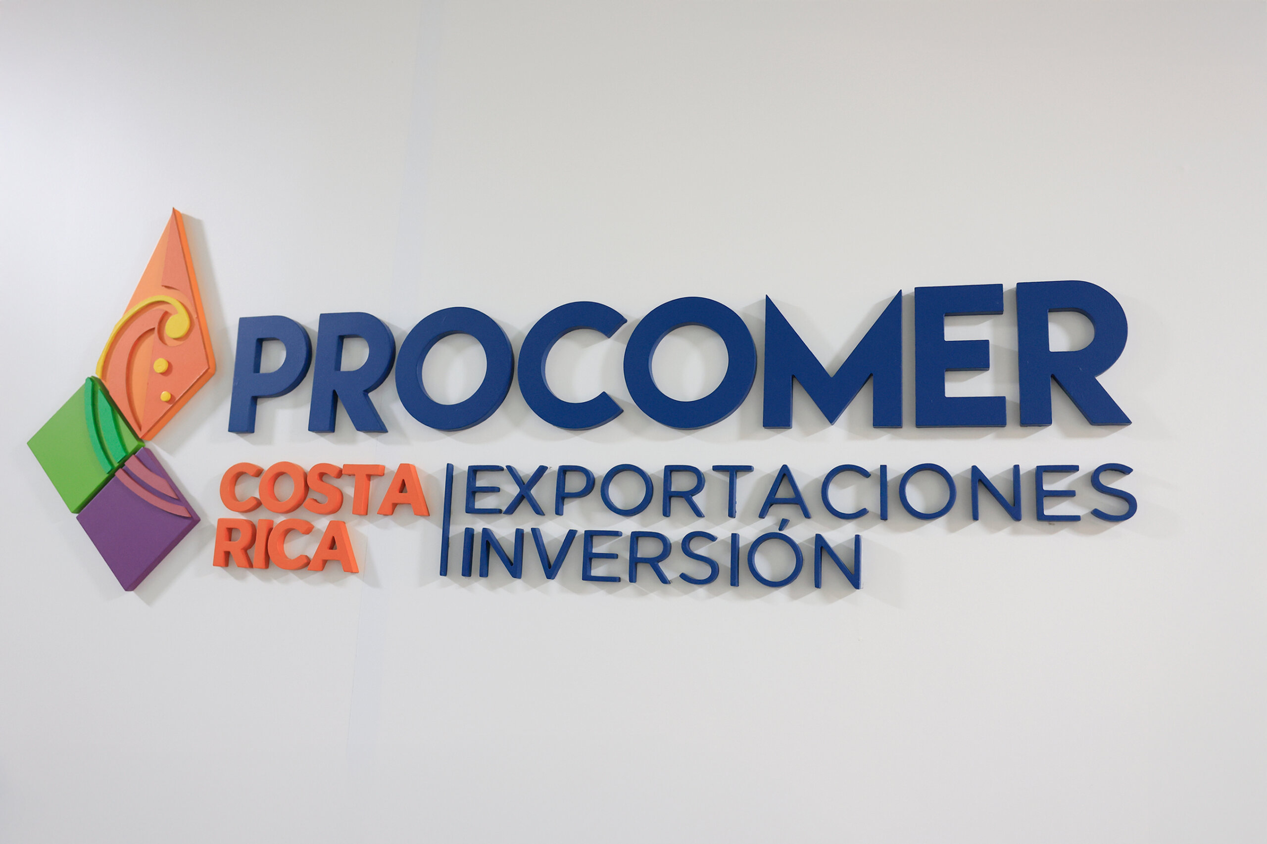 Procomer anuncia convenio con el INA