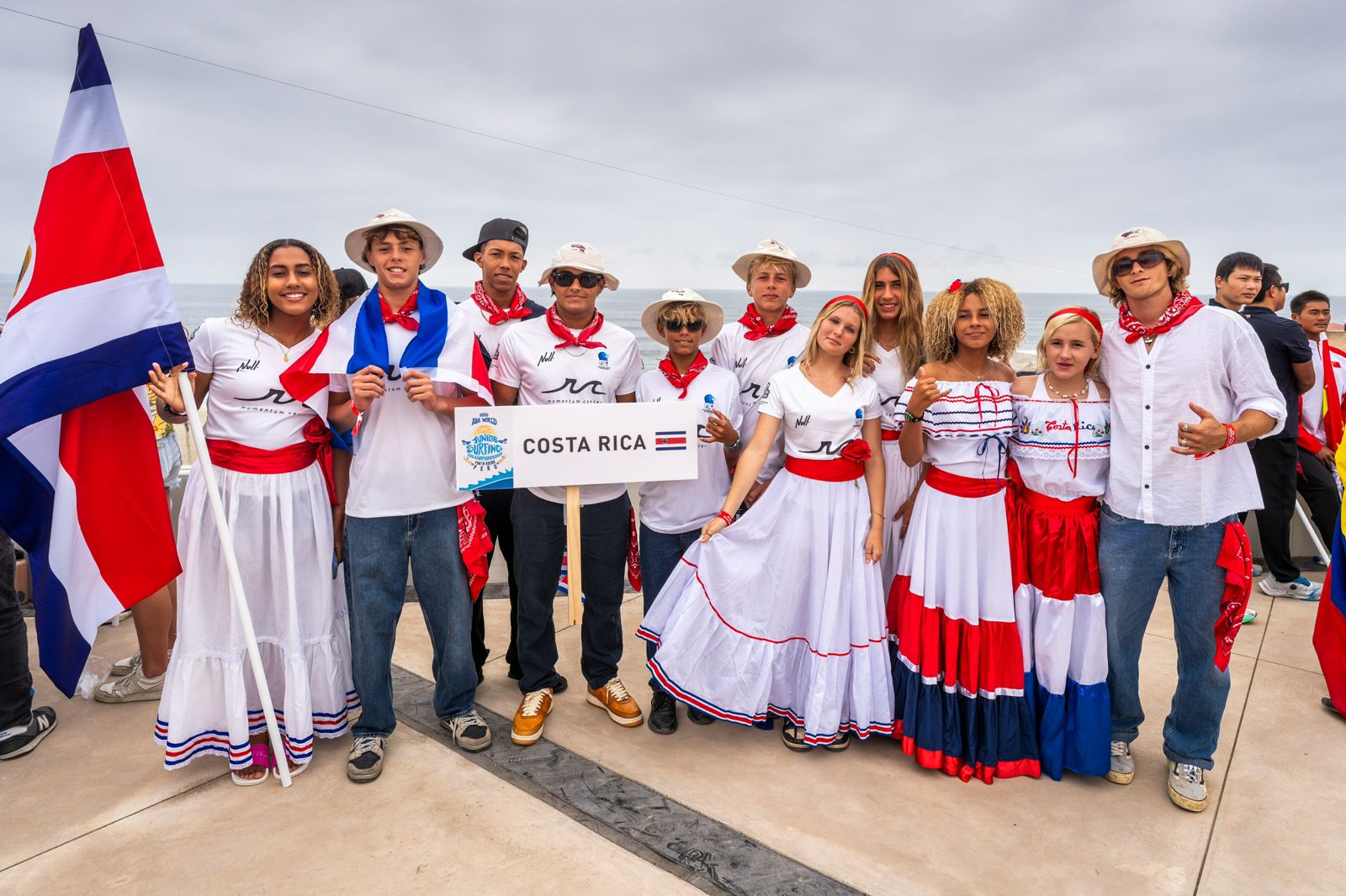 Buen arranque tico en el Mundial Junior de Surf 2025